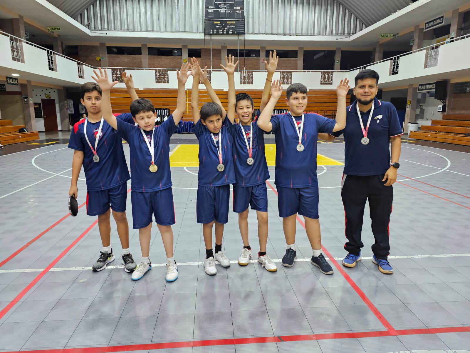 ¡Selección de tenis de mesa: segundo y tercer lugar en la competencia ...